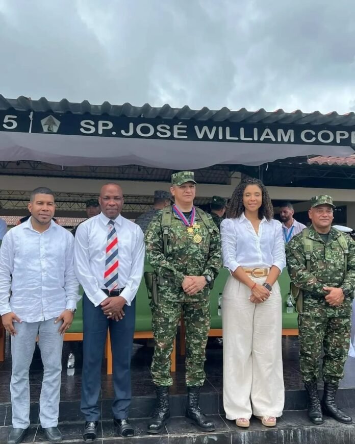 GOBERNADOR (E) DEL CHOCÓ, IMPUSO MEDALLA REY BARULE EN CEREMONIA ...